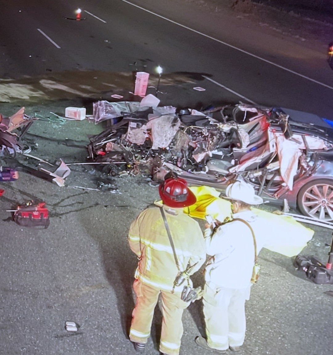 Bay Area Firetruck Taken Out of Service By Kamikaze Tesla | flyingpenguin