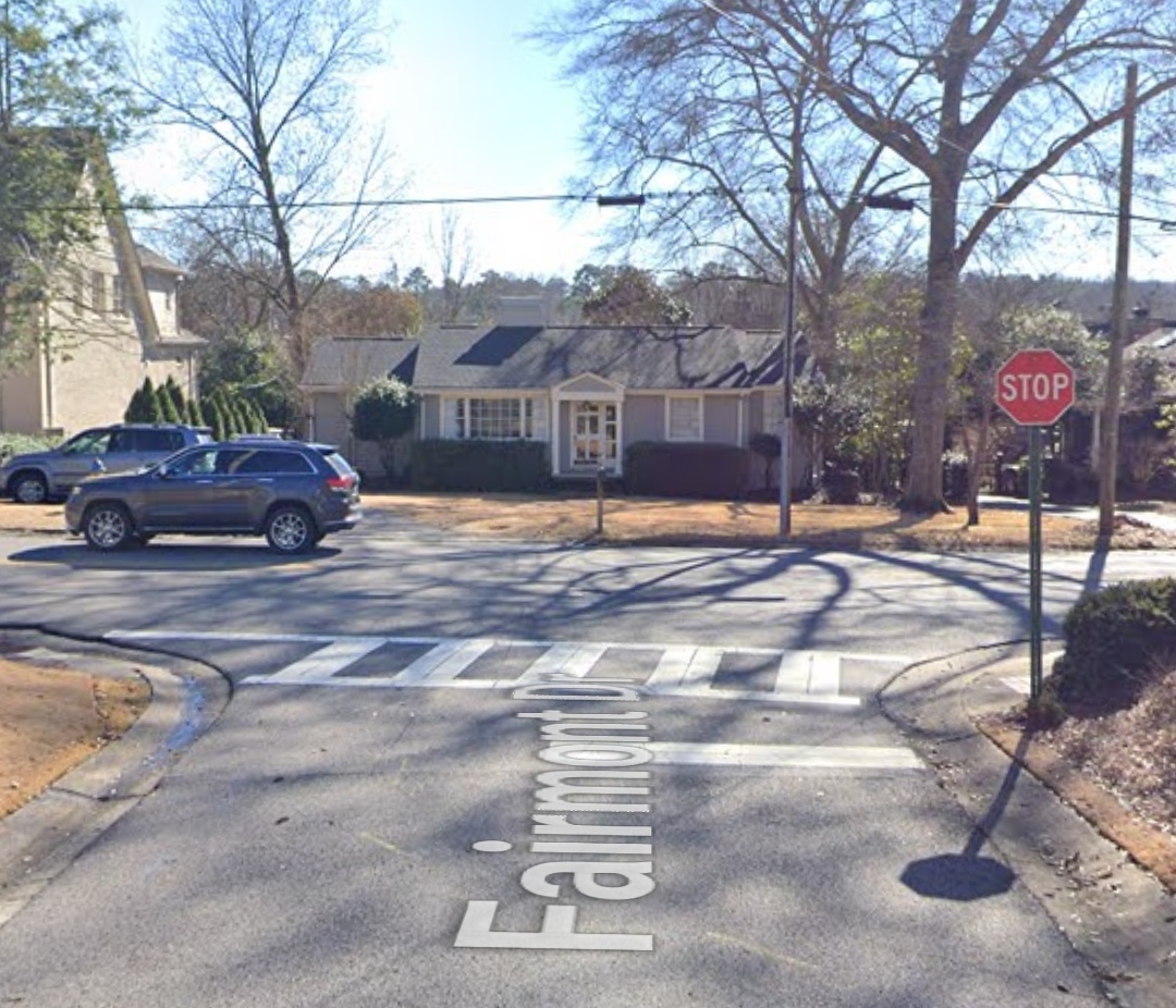 Teslas Start Off New Year by Crashing Into Buildings, Again and Again ...